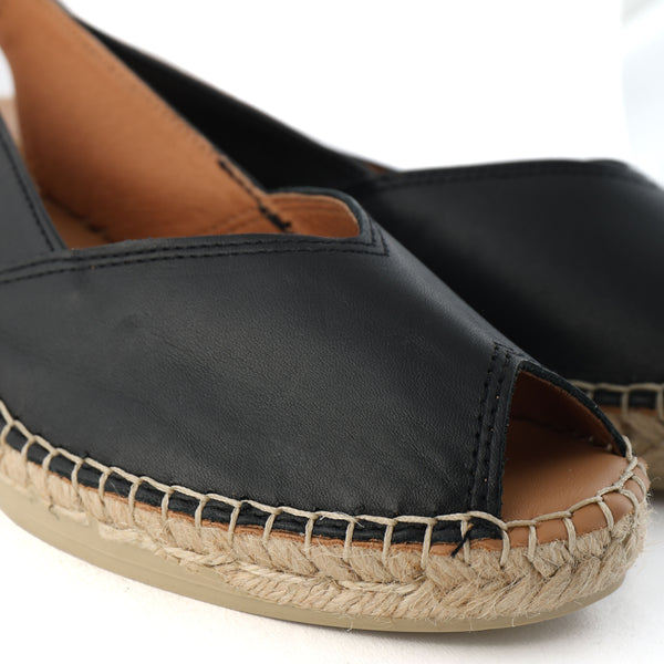 BERNIA Black – Leisures