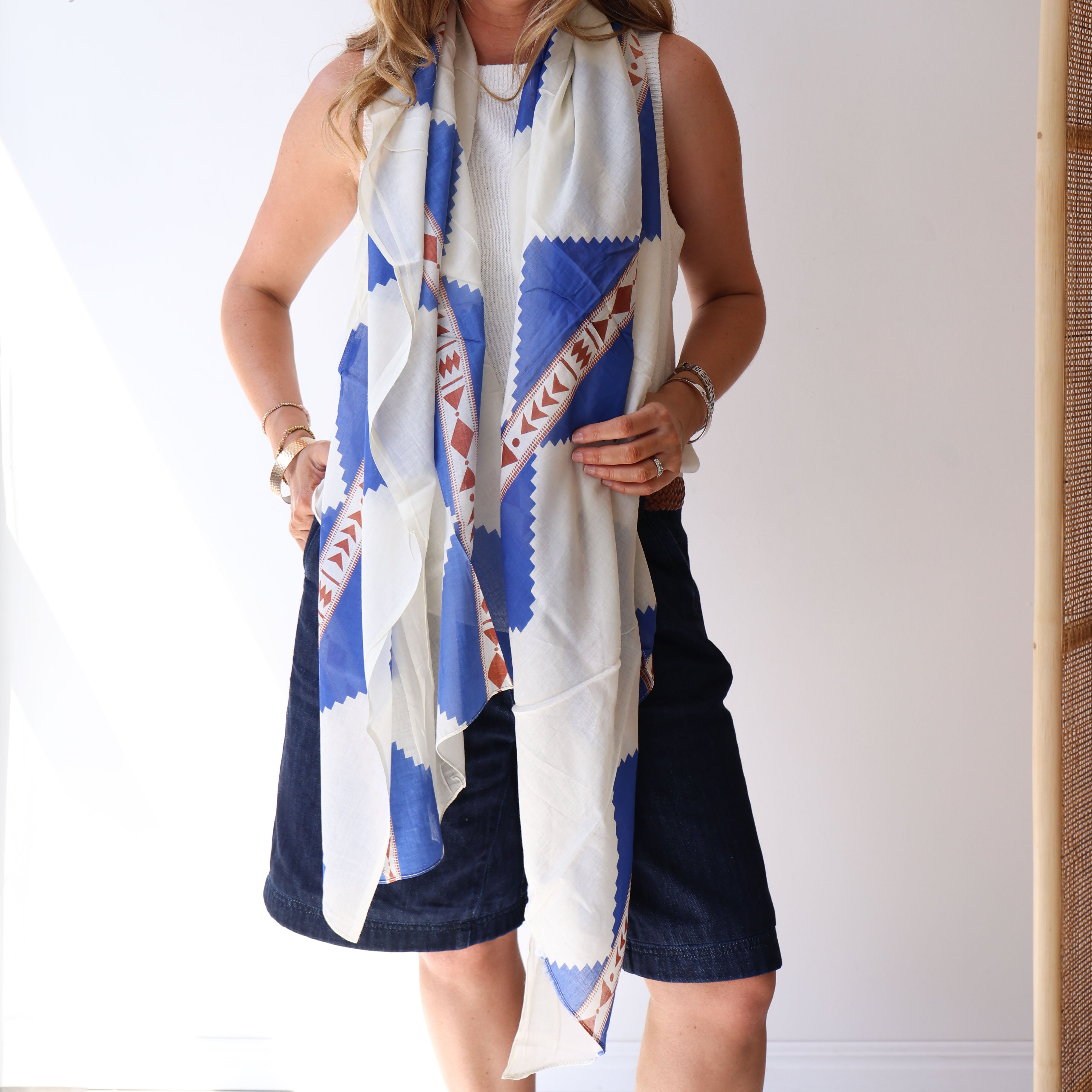 CHRISTOPHER Blue Multi – Leisures